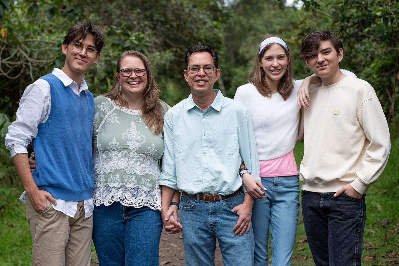 Patrick and Jennifer Pinho - Reach Beyond